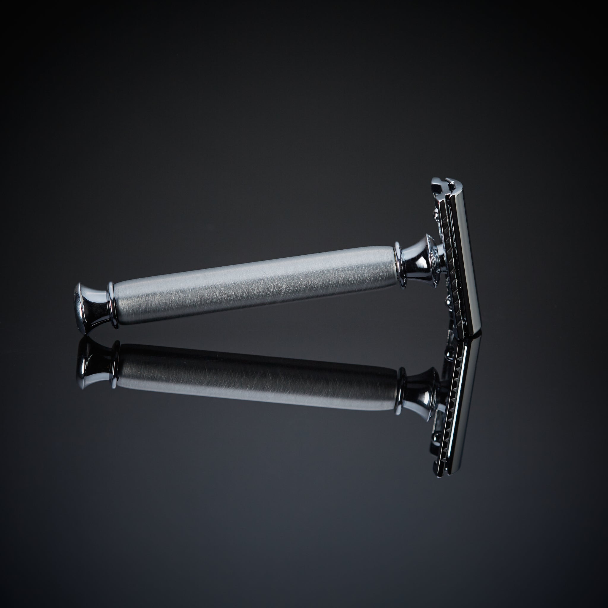 The Oslo Brushed Aluminum Razor – Imperium Razors