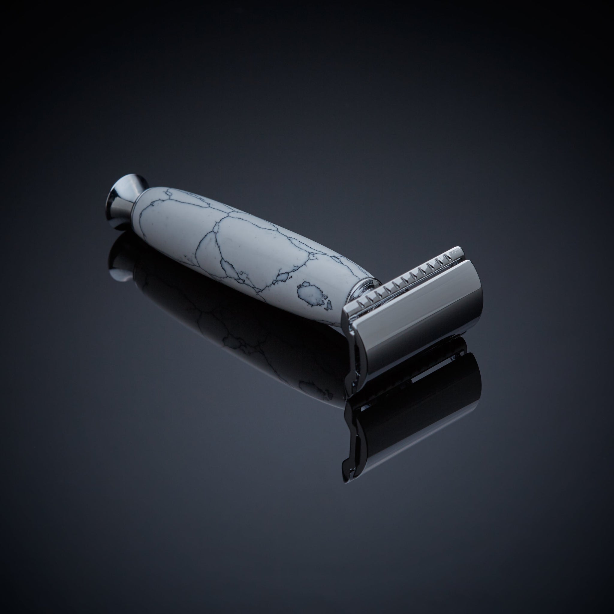 The White Marble Razor – Imperium Razors