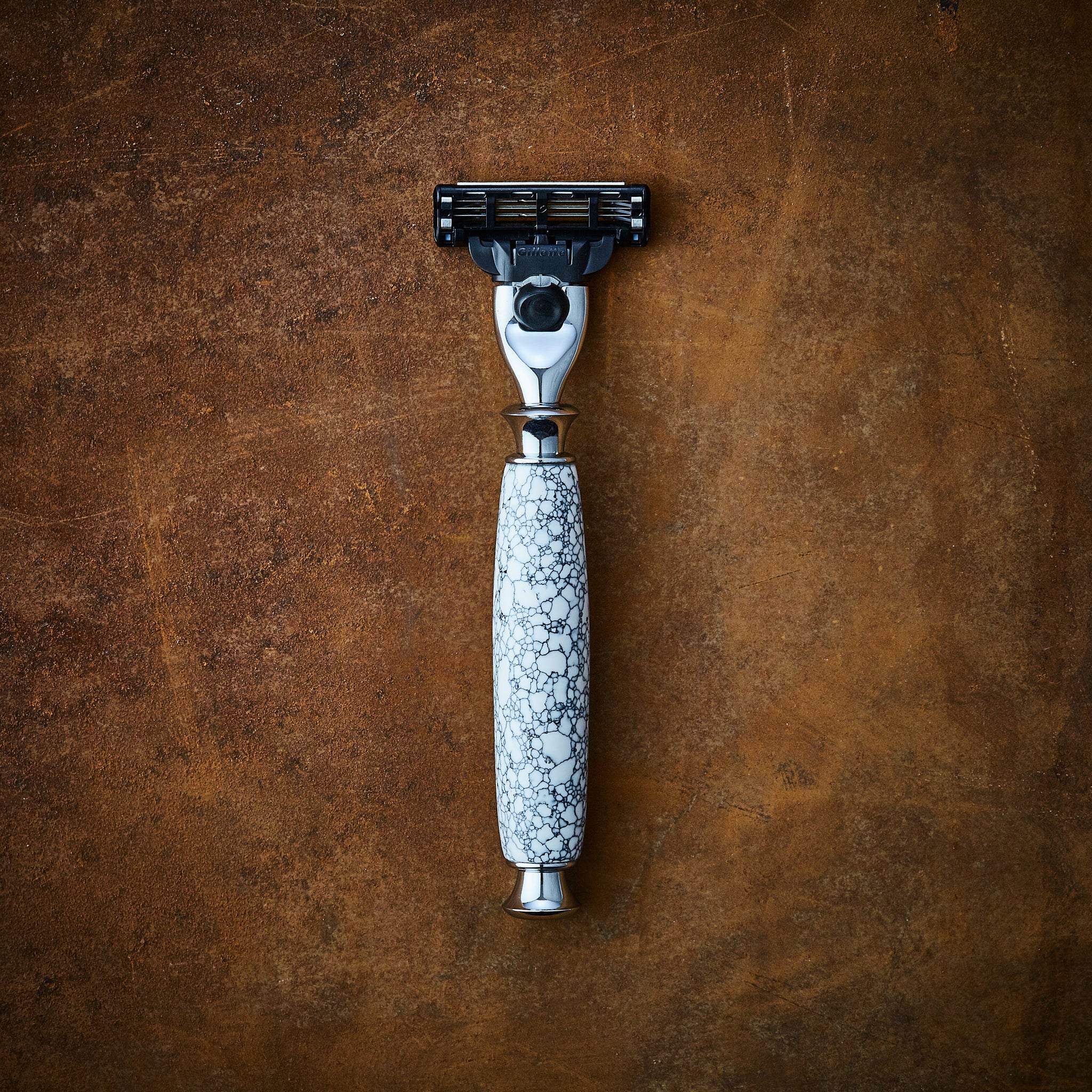 The White Marble Razor – Imperium Razors