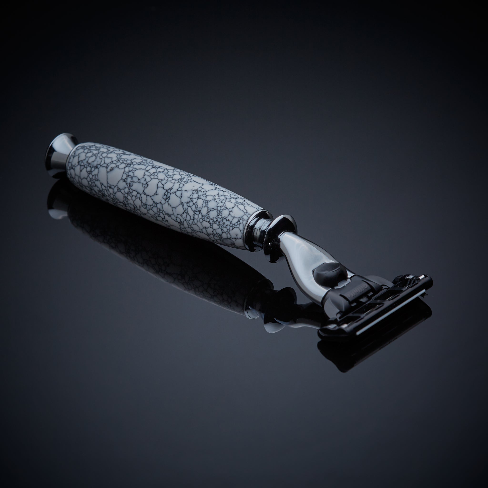 The White Marble Razor – Imperium Razors